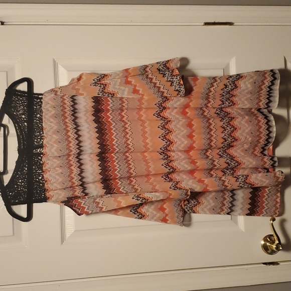 Robert Louis | Tops | Robert Louis Zigzag Cold Shoulder Tunic | Poshmark